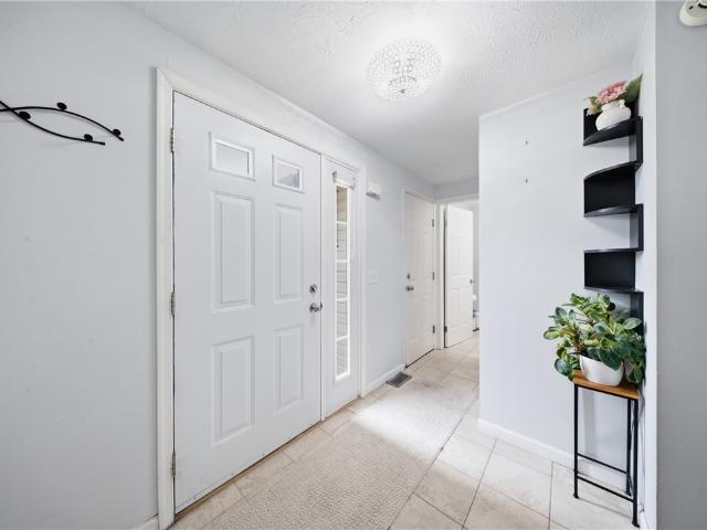 120 Courtshire Lane
