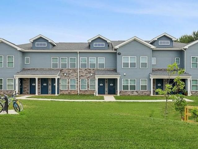 120 Community Dr, Taneytown, MD 21787