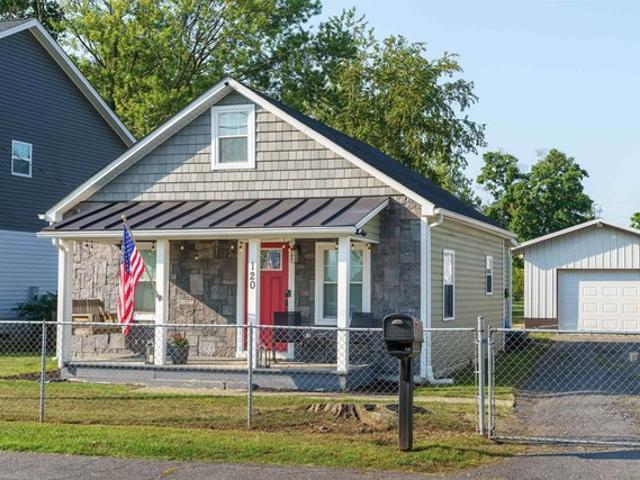 120 Concord Ave, Waynesboro, VA 22980