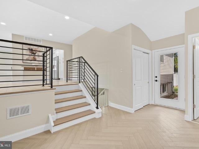 120 Canterbury Road