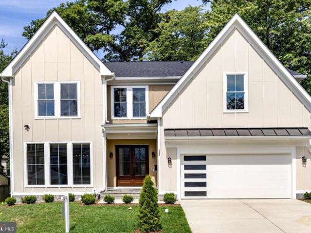 120 Casmar St SE, Vienna, VA 22180
