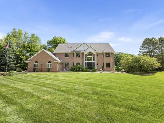 120 Castle Ridge Dr, Battle Creek, MI 49015