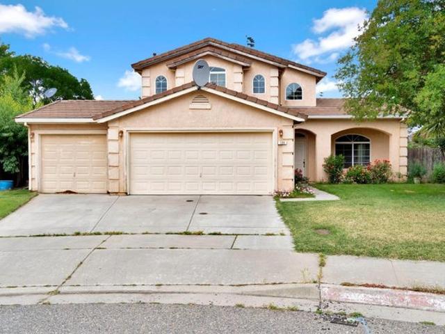 120 Cedar Ct, Chowchilla, CA 93610