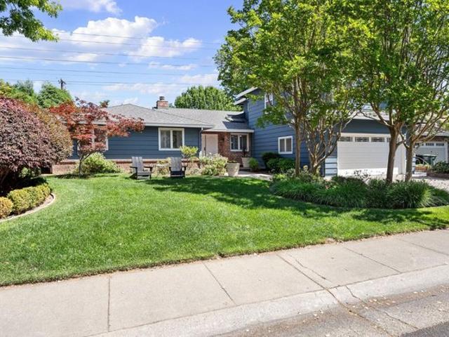 120 Clunie Dr, Sacramento, CA 95864