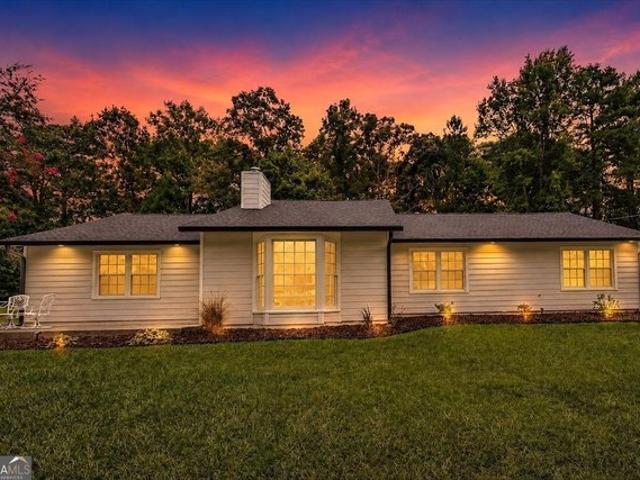 120 Creekwood Ln, Fayetteville, GA 30214