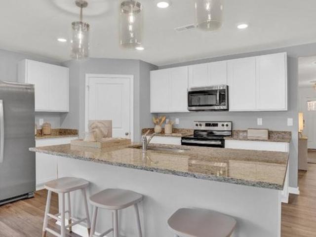 120 Amber Ln, York, PA 17404