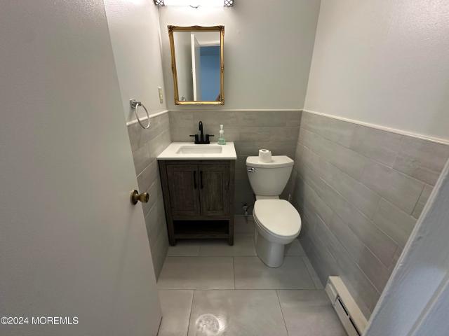 120 Amberly Drive Unit B