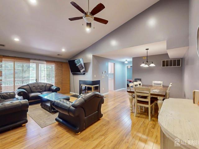120 Acadia Court 11