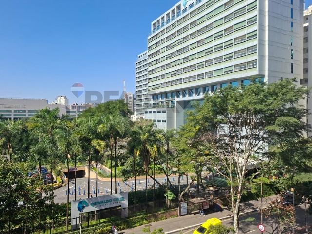 120 Área Útil Apartamento Alugar, 3 Dormitórios localizado em Bela Vista, São Paulo, São Paulo, 01327002 | Brasil