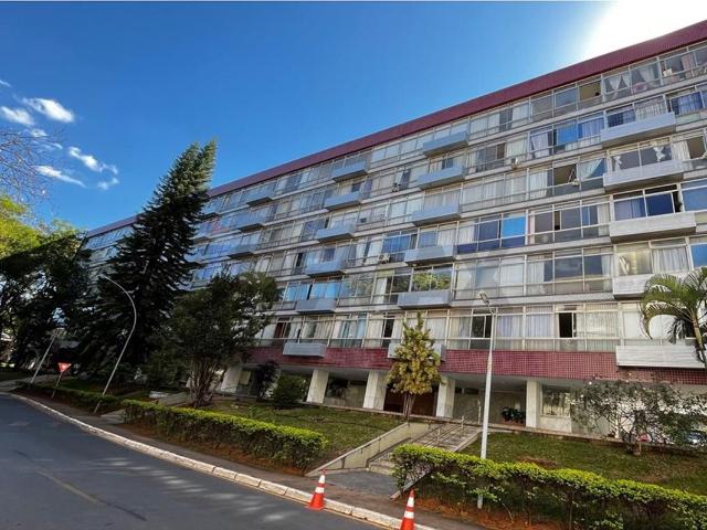 120 Área Útil Apartamento Alugar, 3 Dormitórios localizado em SQS 215 Bloc A, 0104, Asa Sul, Brasília, Distrito Federal, 70294010 | Brasil