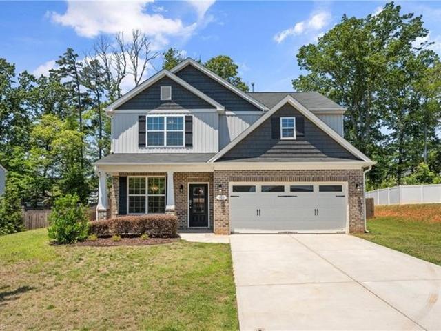 120 Ascender Dr, King, NC 27021