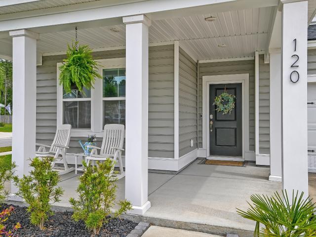 120 Bay Eddy Court