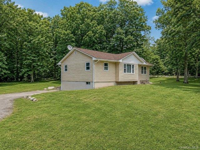 120 Basel Rd, Pine Bush, NY 12566
