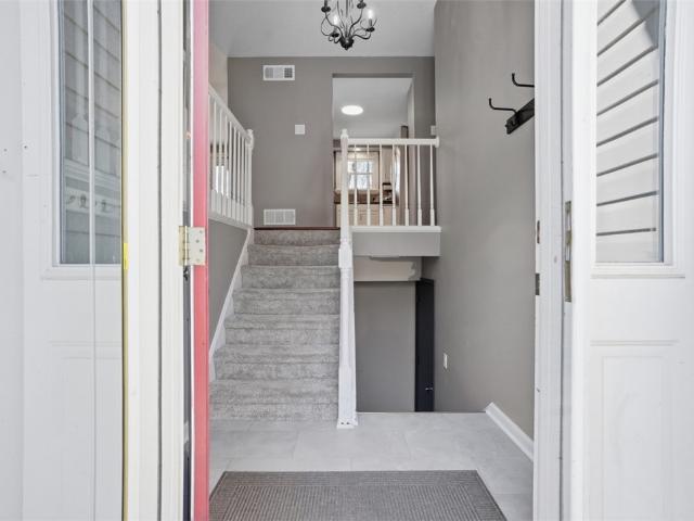 120 Bassie Dr