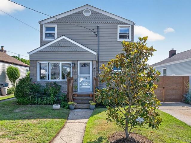 120 Bert Ave, Westbury, NY 11590