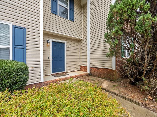 120 Blackthorne Court