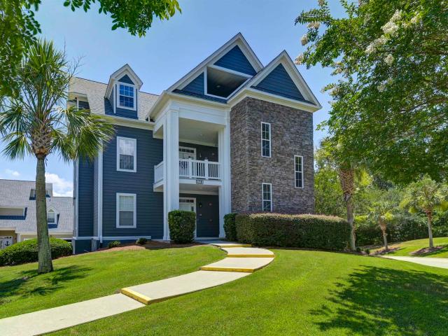 120 Breezes Drive