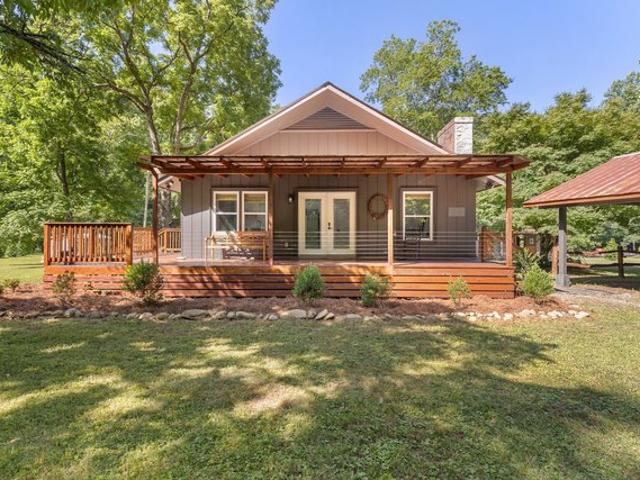 120 Brevard Dr, Tuckasegee, NC 28783