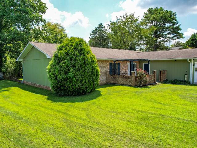 120 Brook Drive NW