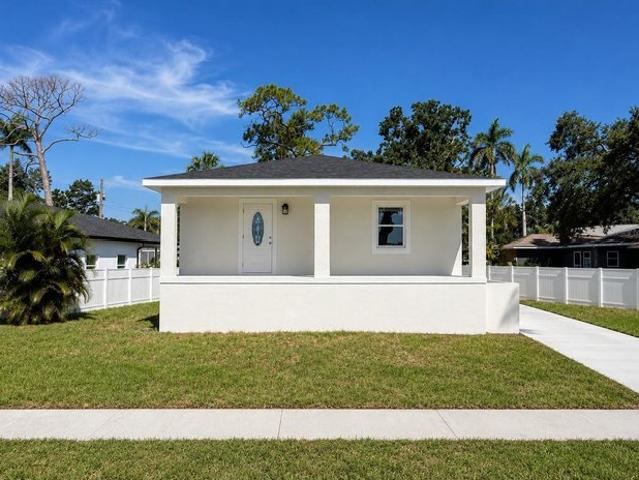 120 Brown St, Bradenton, FL 34208