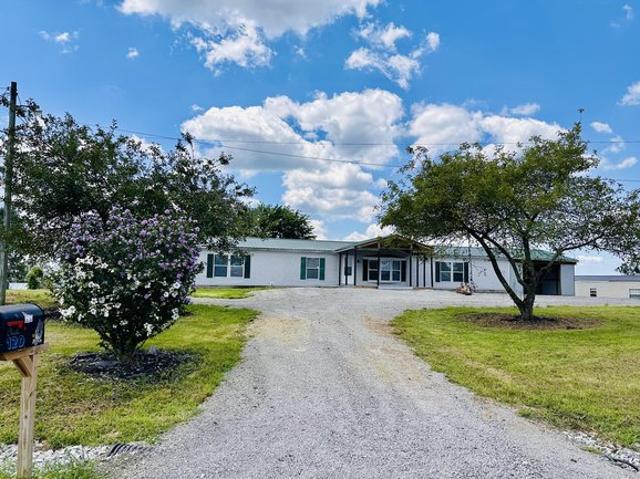 120 Burley Ln, Jonesville, KY 41052