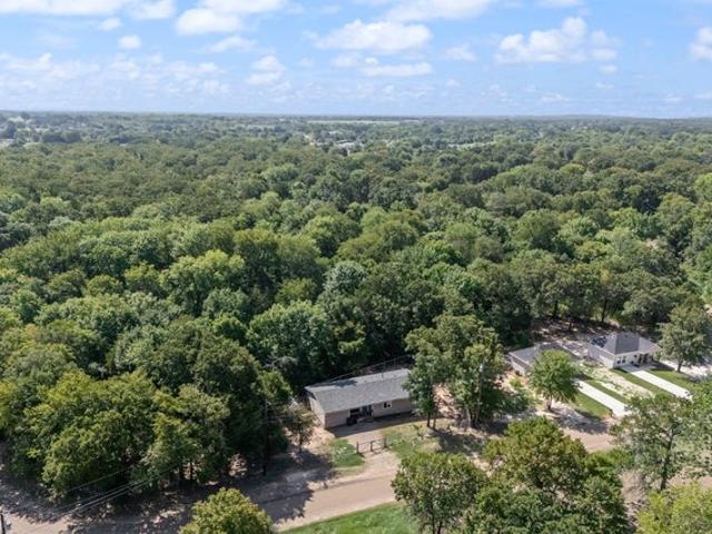 120 Garner Dr, Mabank, TX 75156