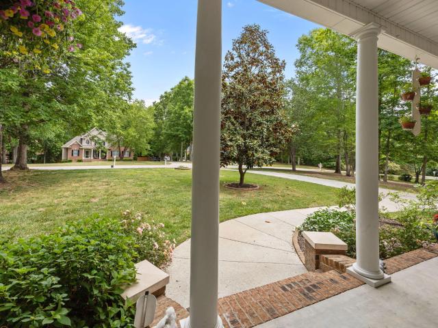 120 Georgetown Woods Drive
