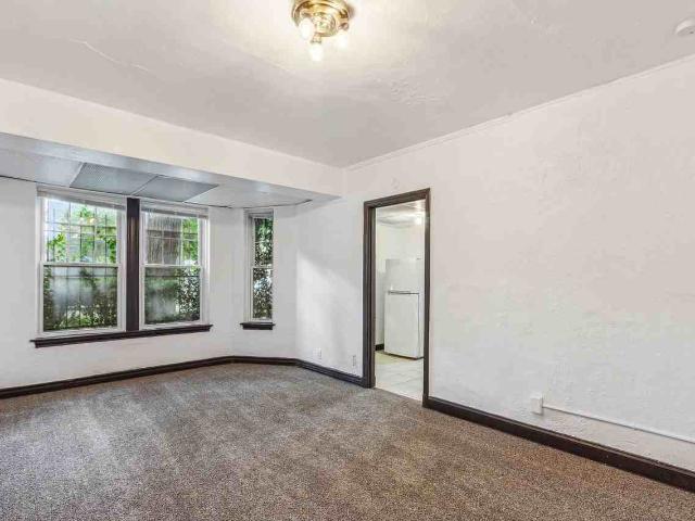 120 Glynn Ct. FDR Seward Glynn 1 Bedroom Apartment for Rent at 120 Glynn Ct, Detroit, MI 48202 Central