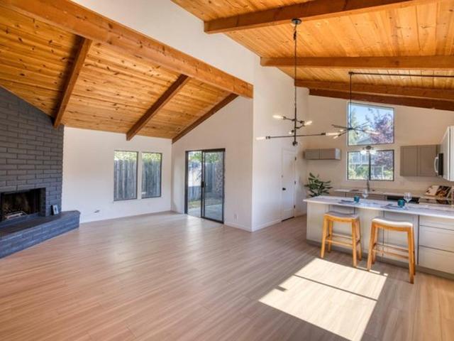 120 Grant St, Santa Cruz, CA 95060