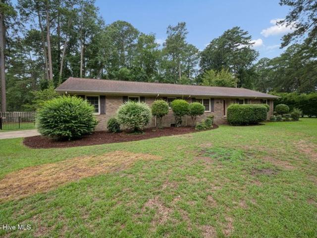 120 Greenwood Dr, Greenville, NC 27834