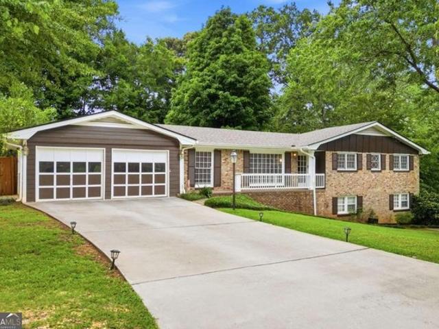 120 Deerwood Cir SE, Smyrna, GA 30082