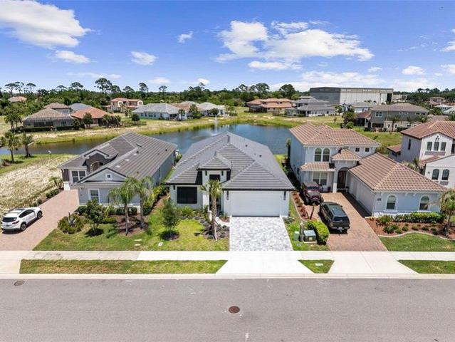120 Del Palma Dr, Palm Coast, FL 32137