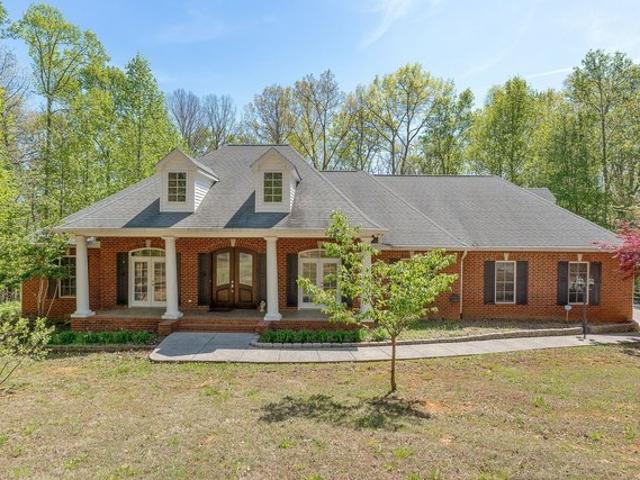 120 Dunrobin Ct, Sparta, TN 38583