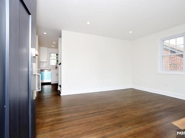 120 E 54th Street