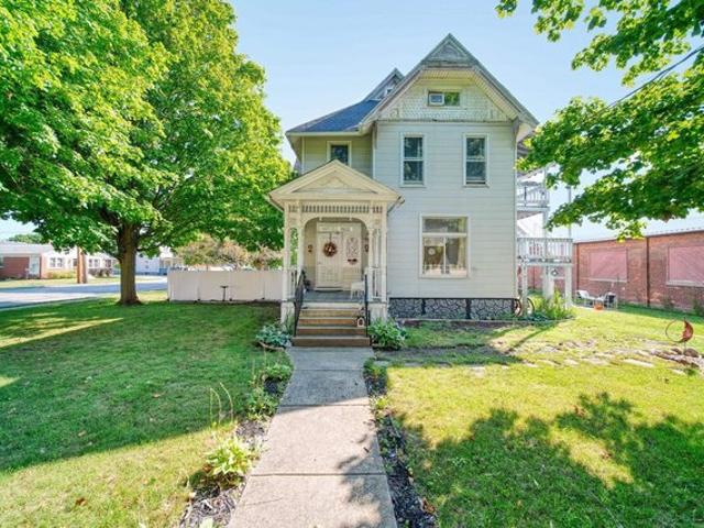 120 E Adrian St, Blissfield, MI 49228