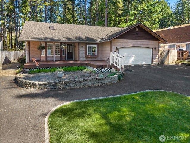 120 E Ballantrae Dr, Shelton, WA 98584