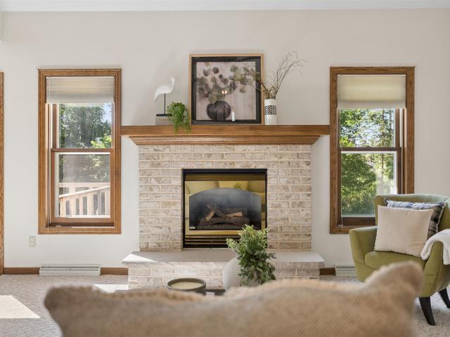 120 e glenbrook drive
