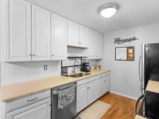 120 E Holly Dr, Orange City, FL 32763 | MLS #V4946