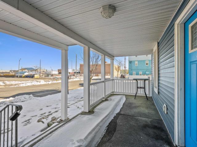 120 E Schellenger Ave