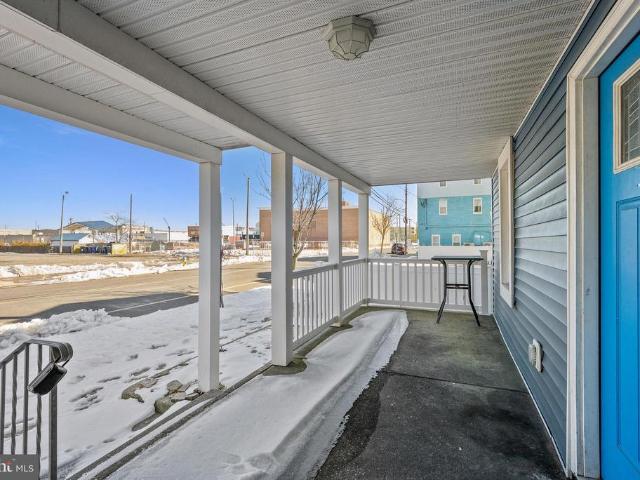 120 E Schellenger Avenue