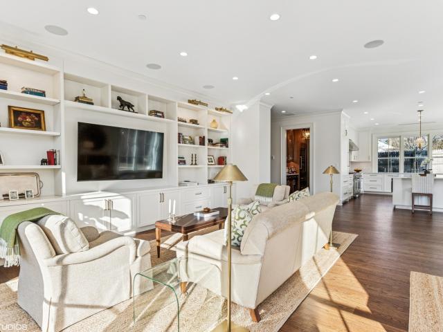 120 E Scranton Avenue # 103