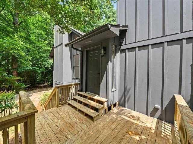 120 Emerald Cove Drive
