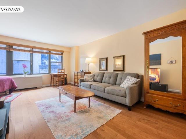 120 East 90th Street, New York, NY