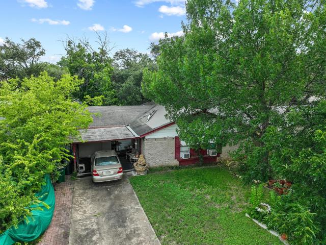 120 El Paso St