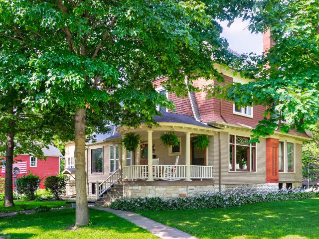 120 Elmwood Place