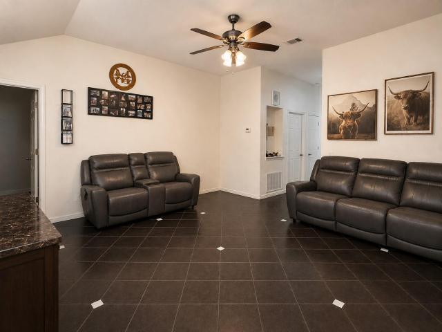 120 Evergreen Cir
