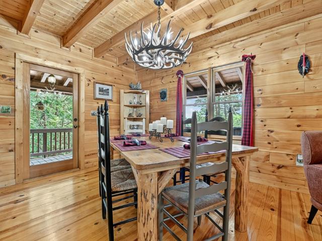 120 Foxfire Rd, Blue Ridge, GA 30513 | MLS #417944