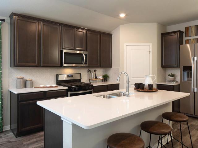 120 Fossil Dr