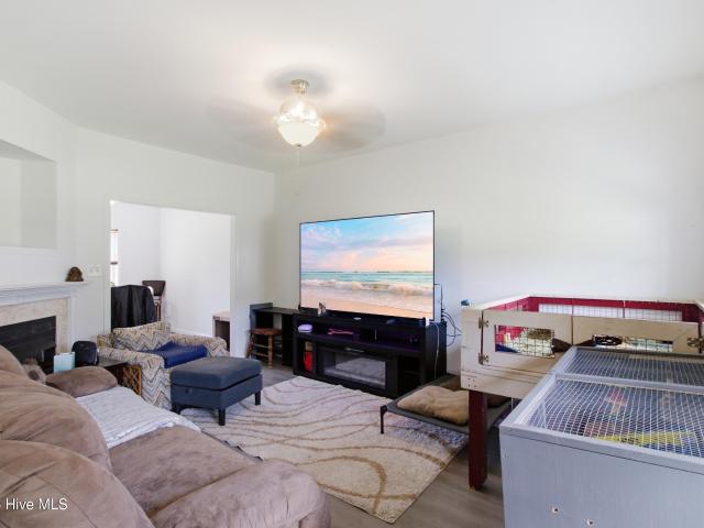 120 Farina Drive