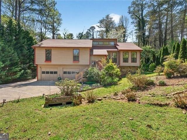 120 Farm Trak, Roswell, GA 30075